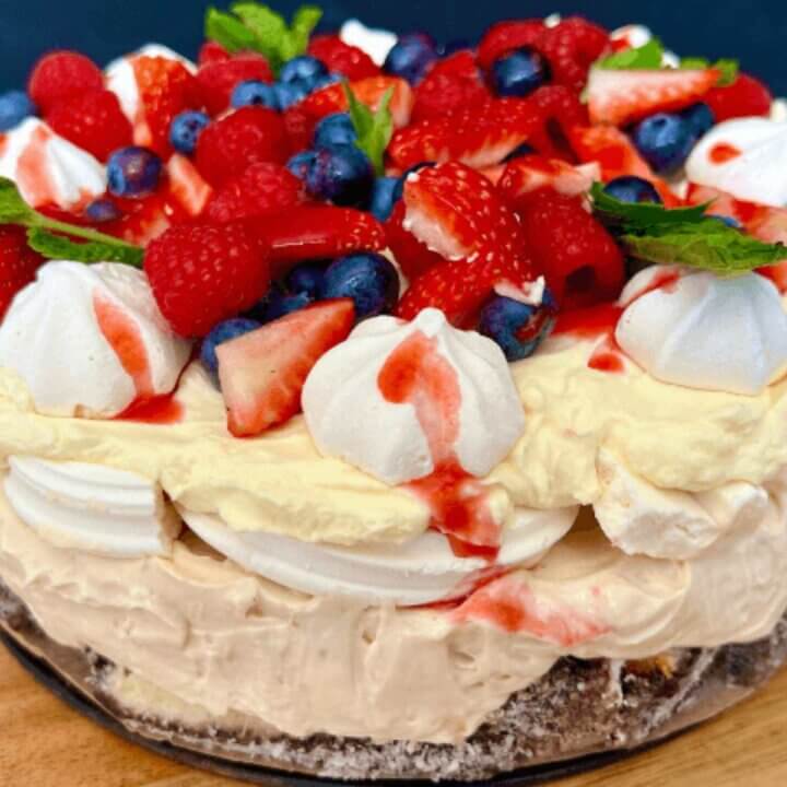 Lamington cheesecake layered Christmas dessert - Stuff Mums Like