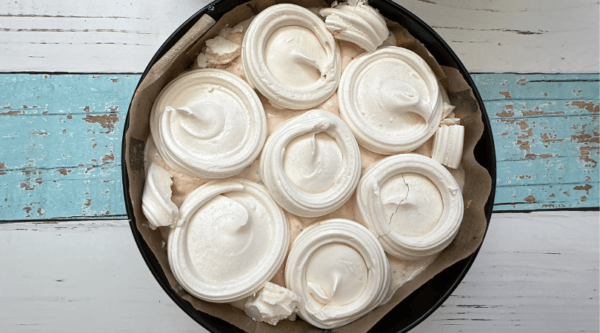 Lamington cheesecake layered Christmas dessert - Stuff Mums Like