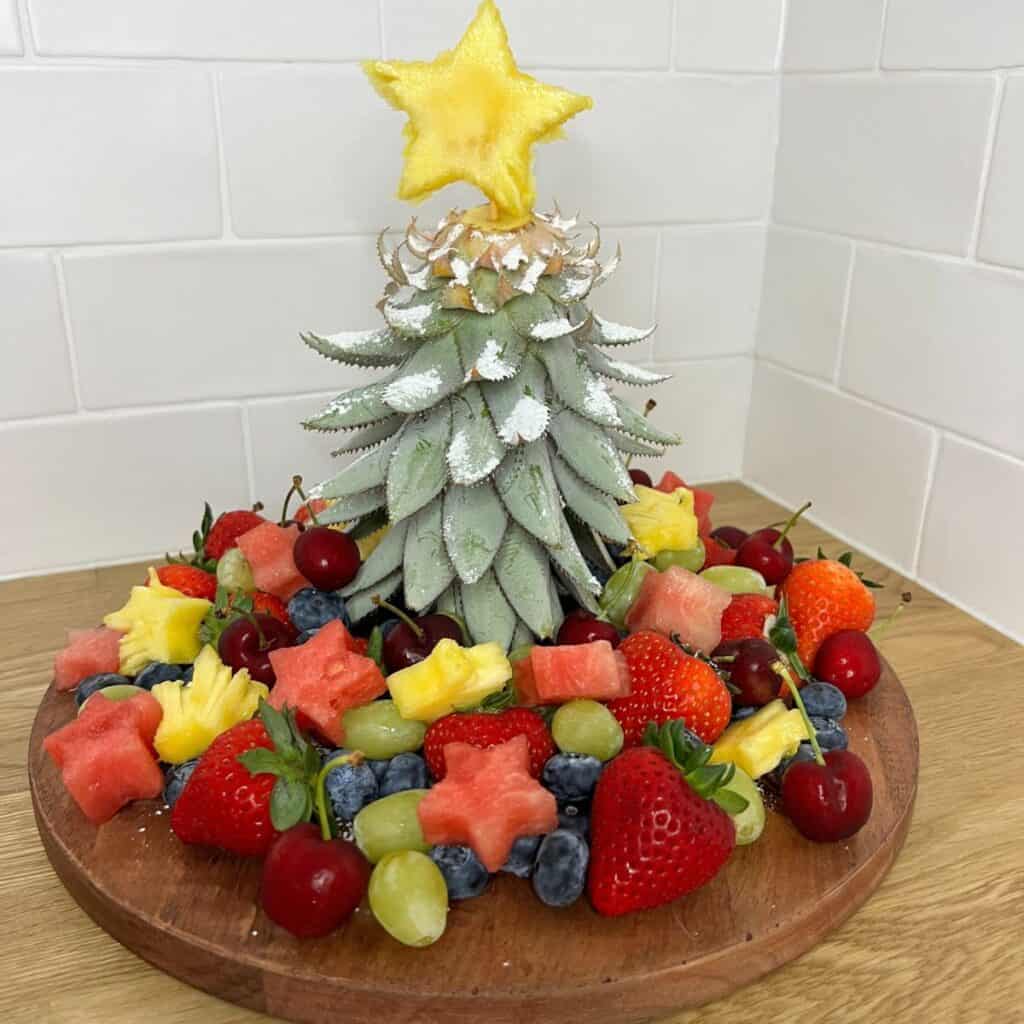 Pineapple Christmas Tree Fruit Platter - Stuff Mums Like